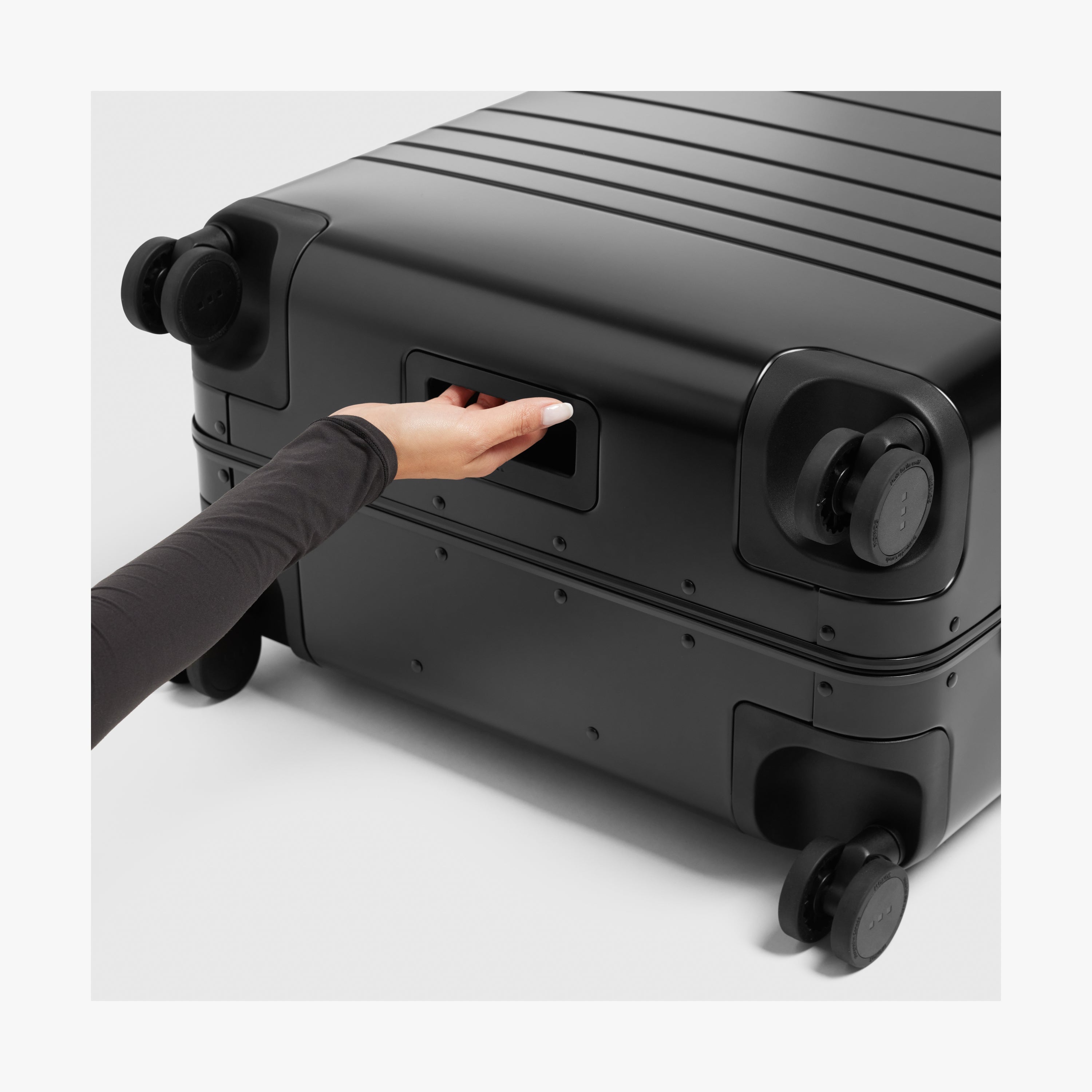 Aluminum Check-In Large | Monos Luggage and Suitcases