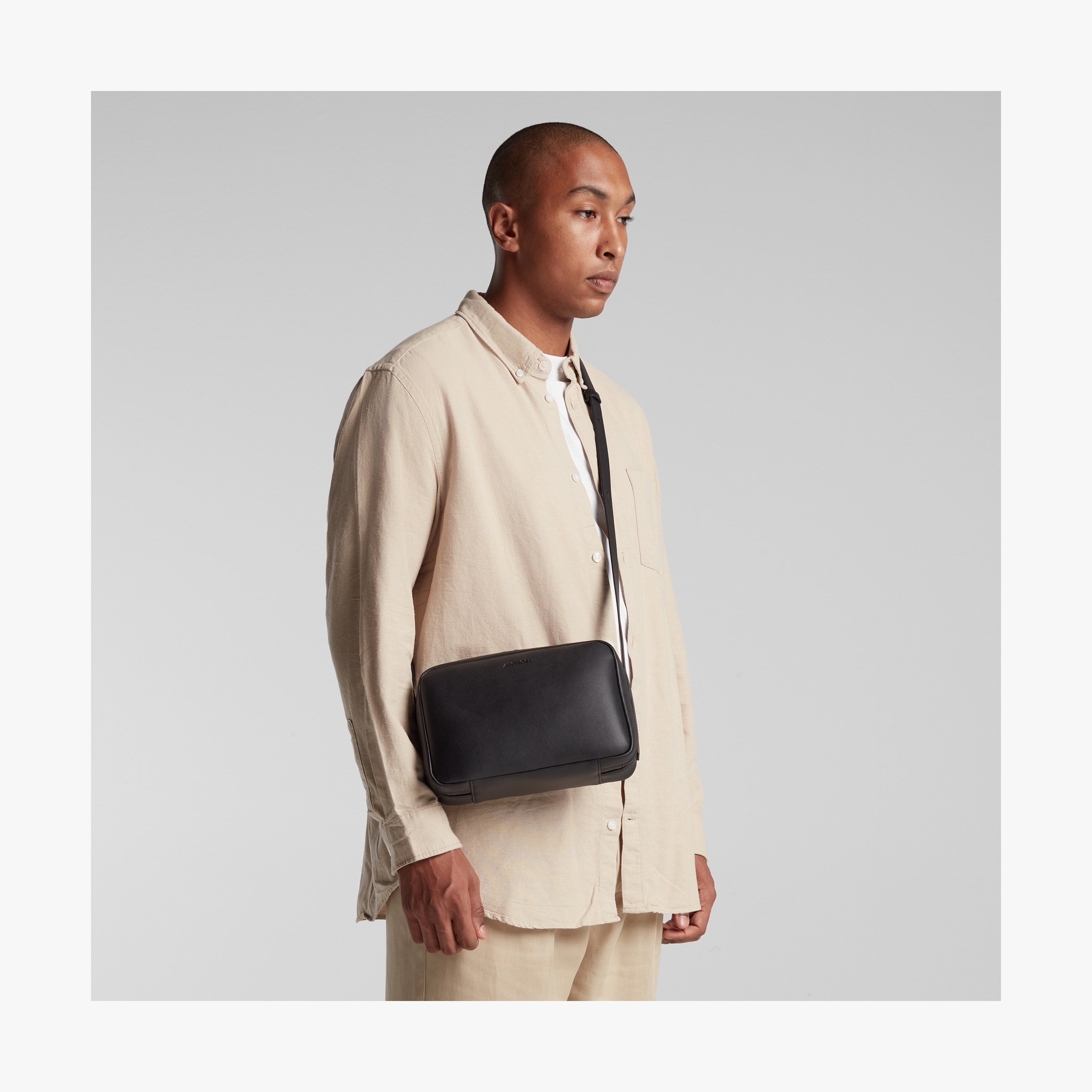 Metro Crossbody, Vegan Leather Shoulder Bag | Monos Luggage & Bags
