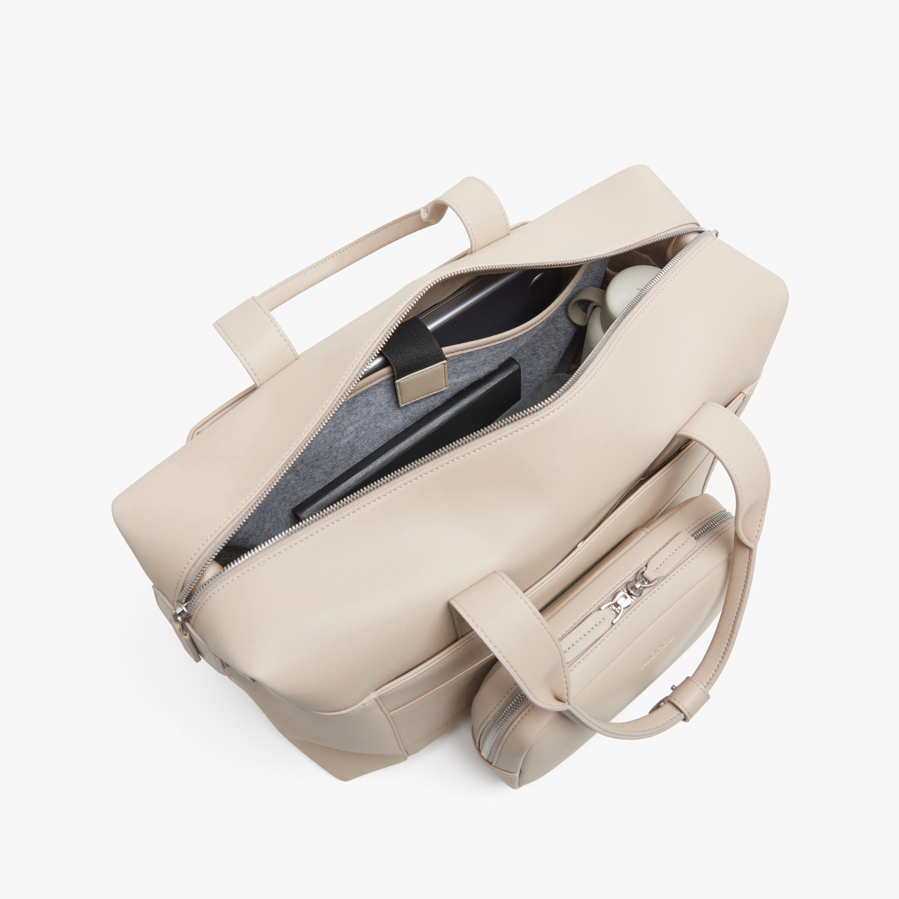 Metro Duffel | Monos Luggage & Bags